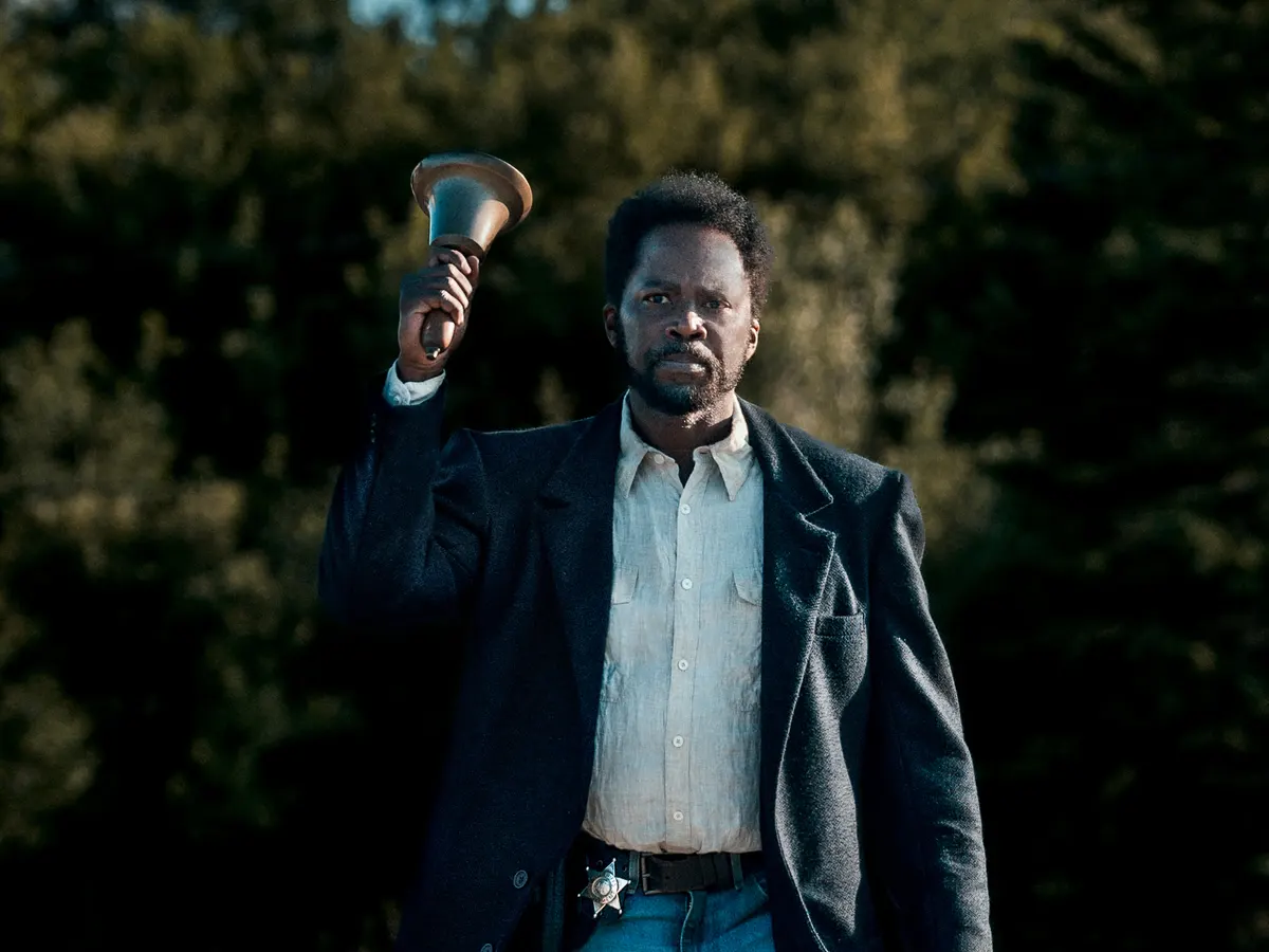 Recenzja serialu From - Stamtąd: Zagadkowa opowieść - Mowska.pl